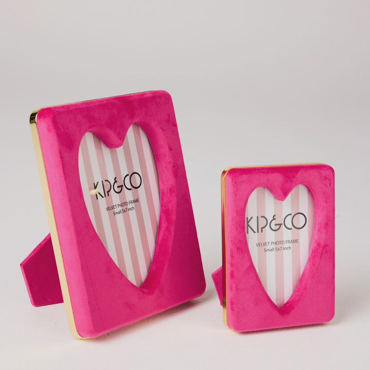 Desert Pink Heart Velvet Photo Frame – Lilly Cooper