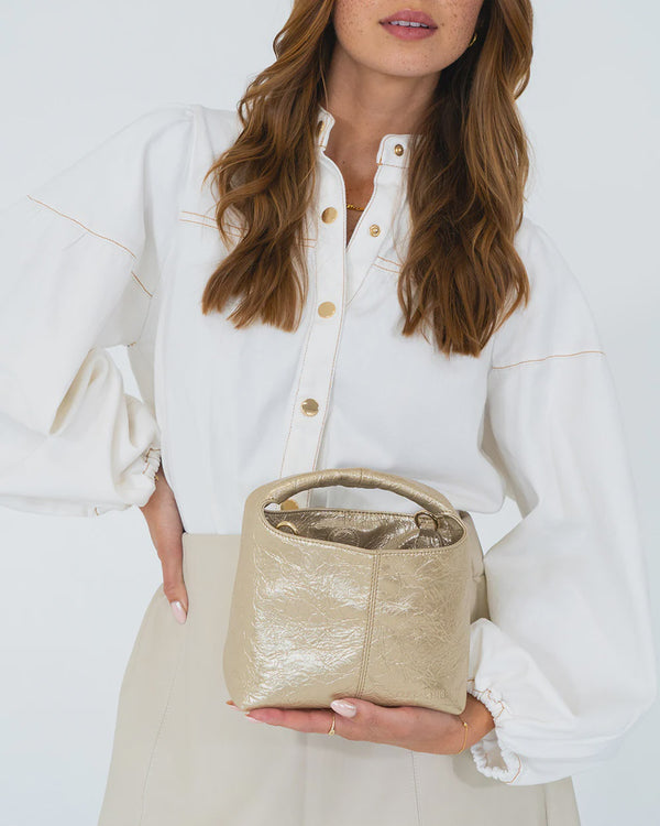 Linton Crossbody Bag - Light Gold Crinkle - Lilly Cooper