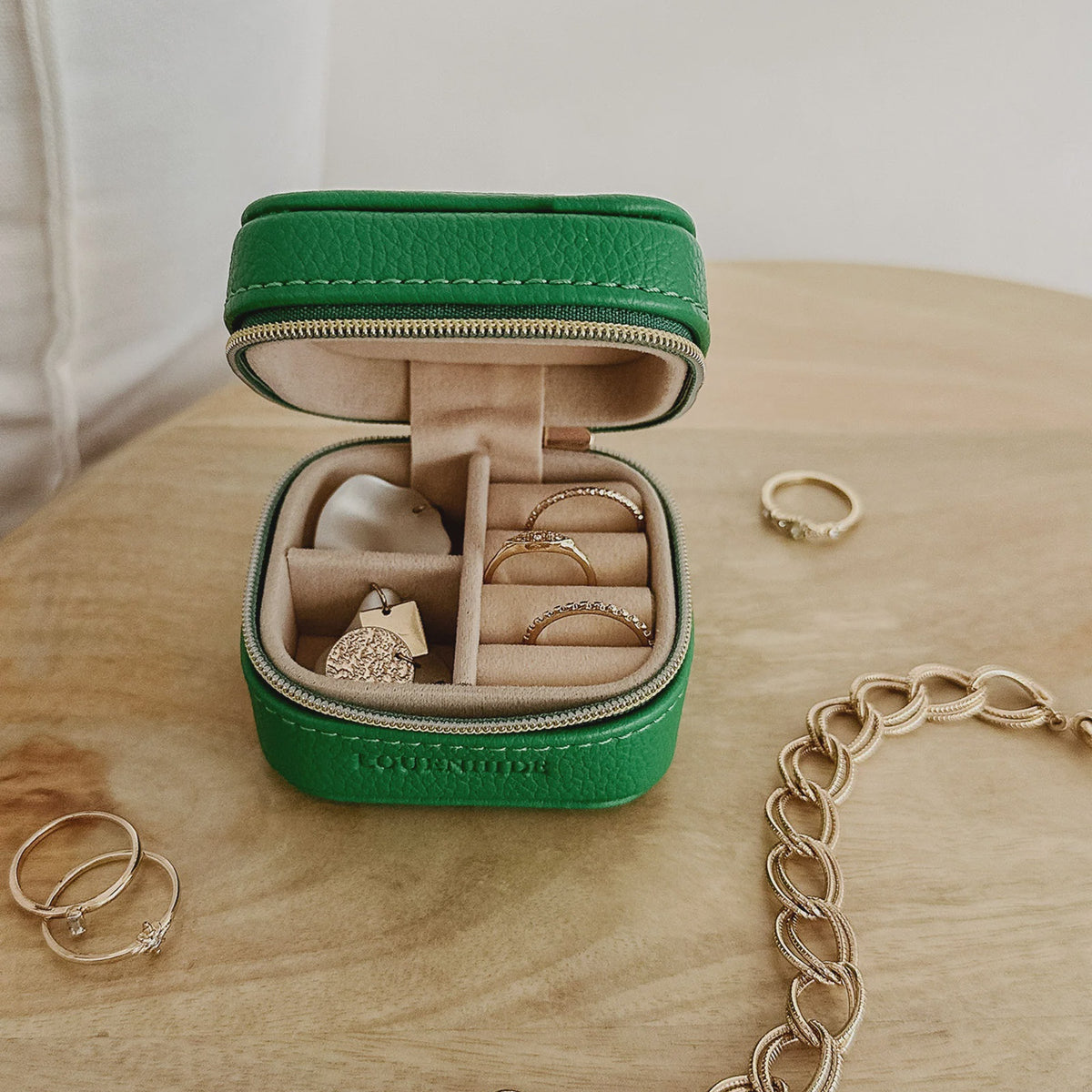 Tottie Jewellery Box - Apple Green – Lilly Cooper